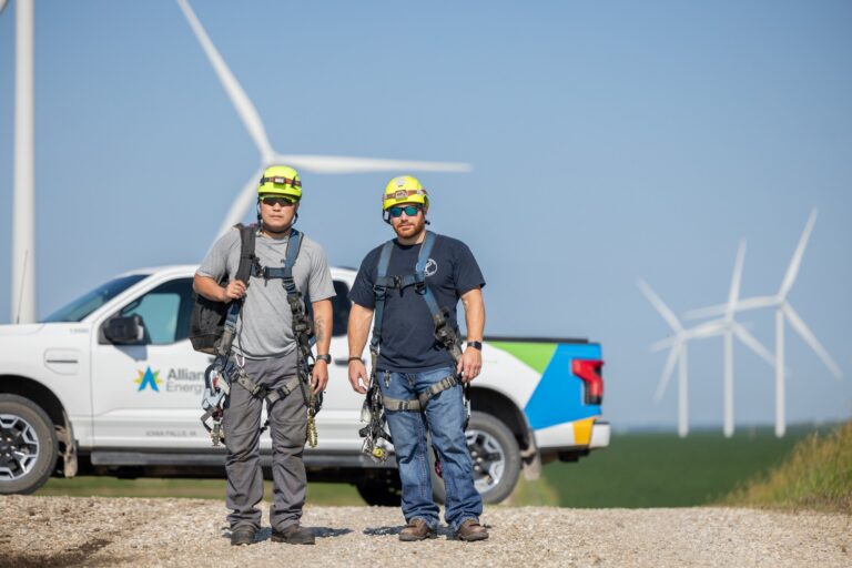 Alliant Energy Brings Solar, Wind, and Energy Storage Projects To Iowa